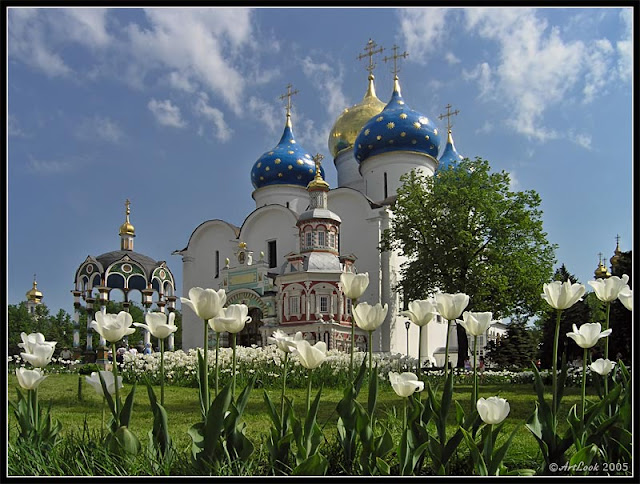 Eva Rodríguez Braña: Sergiev Posad (Zagorsk): El Vaticano ruso y el ...