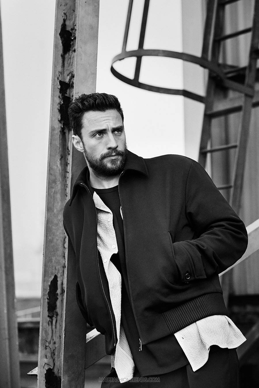 Aaron Taylor-Johnson por Ben Weller para Mr. Porter