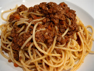 Behind The Burners: SPAGHETTI AL RAGU