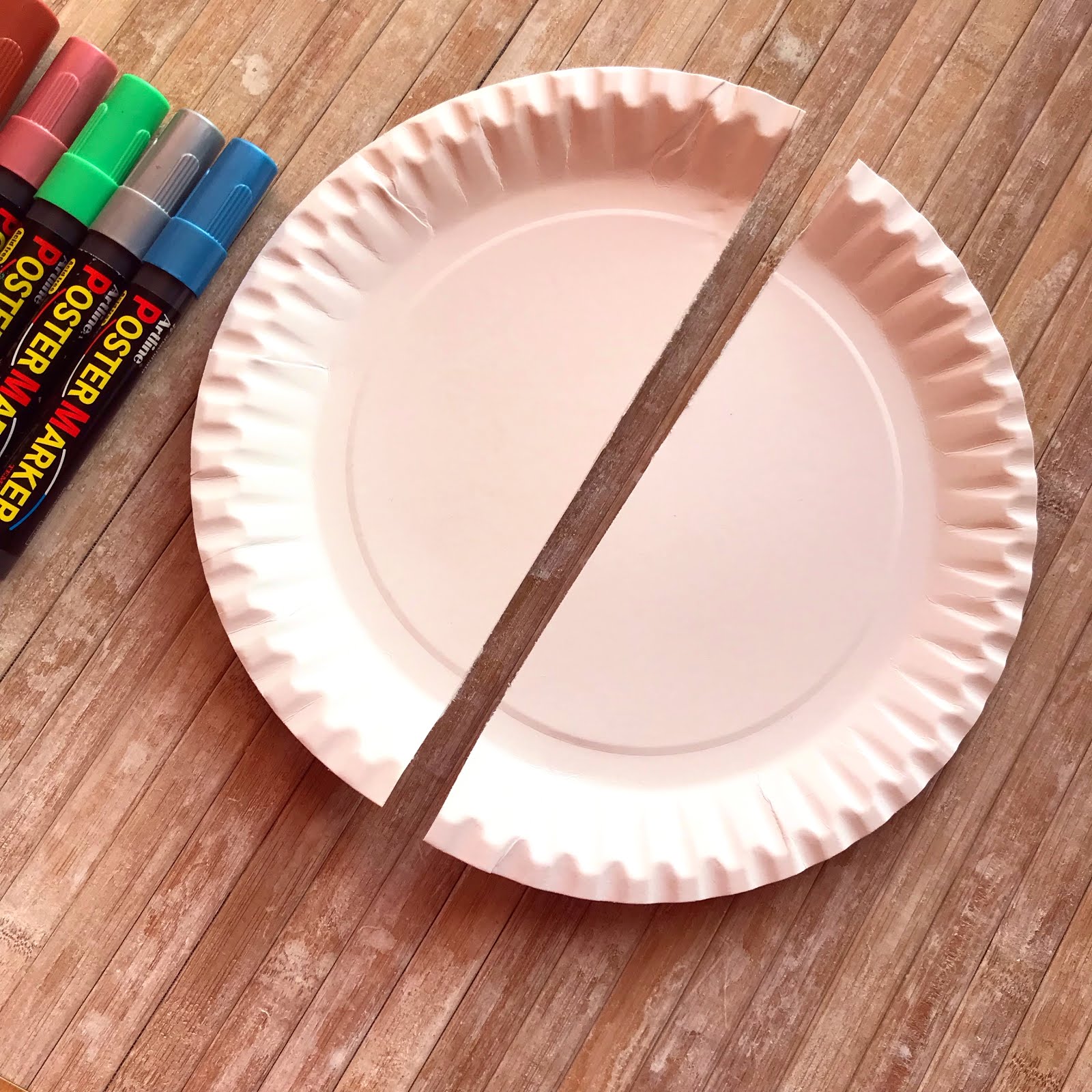 She's Eclectic: Artline Monday - Half term craft