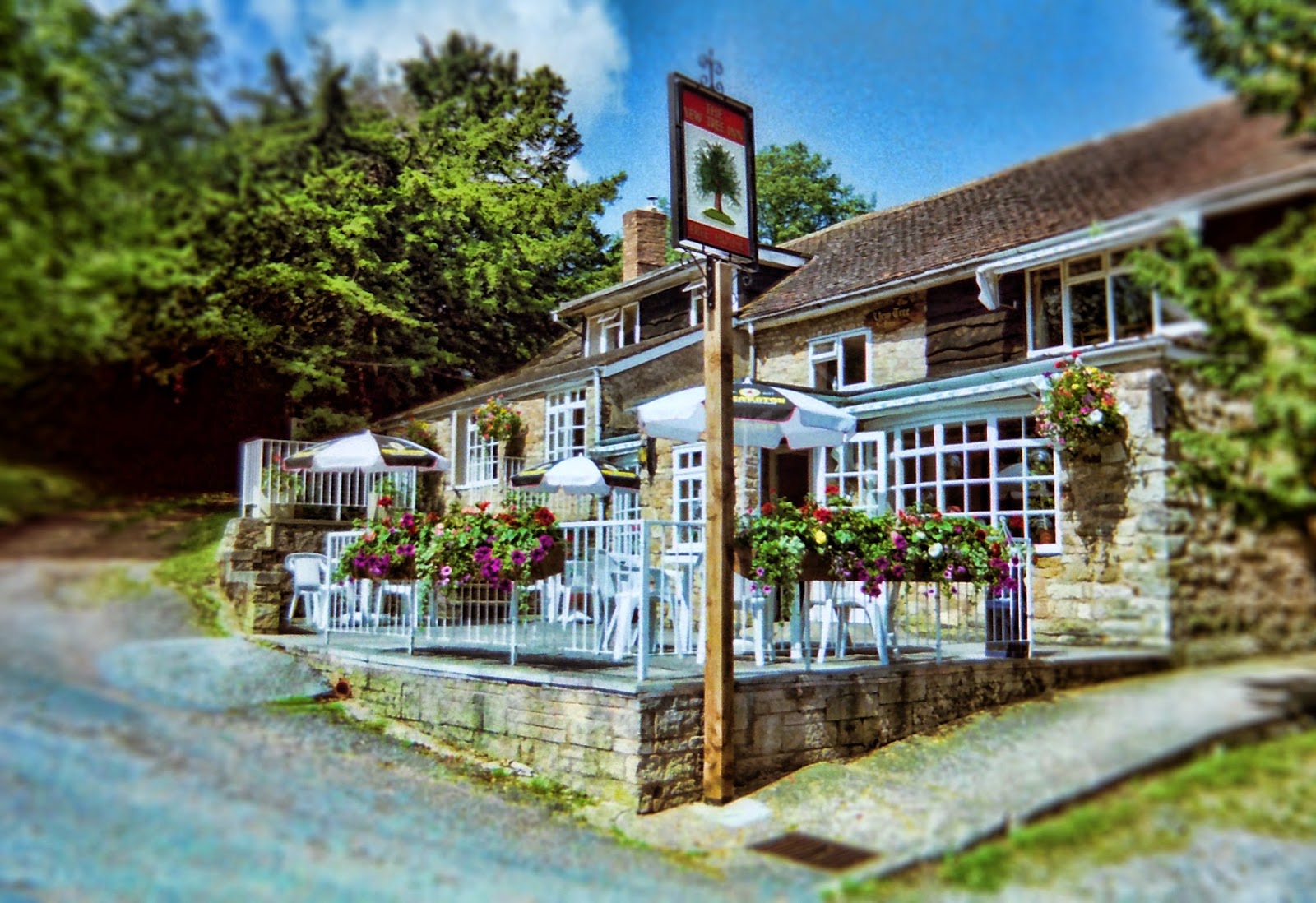 COTSWOLDS CASCADE: March 2014