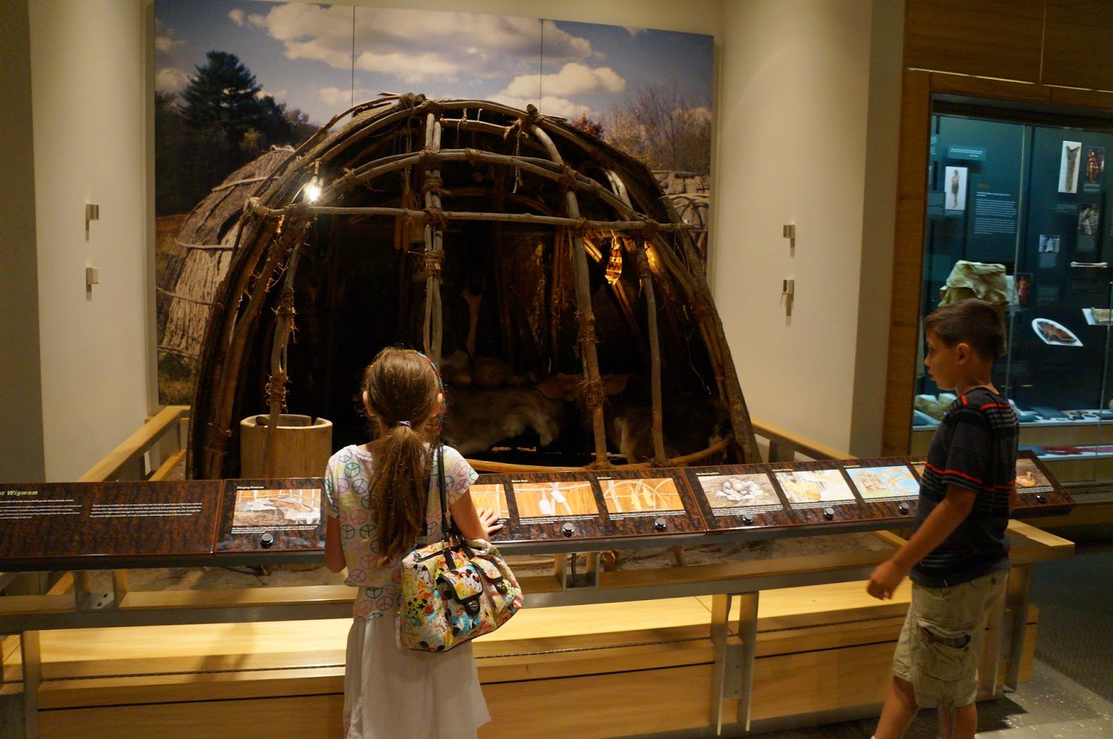 Evan and Lauren's Cool Blog: 8/5/14: Mashantucket Pequot Museum ...