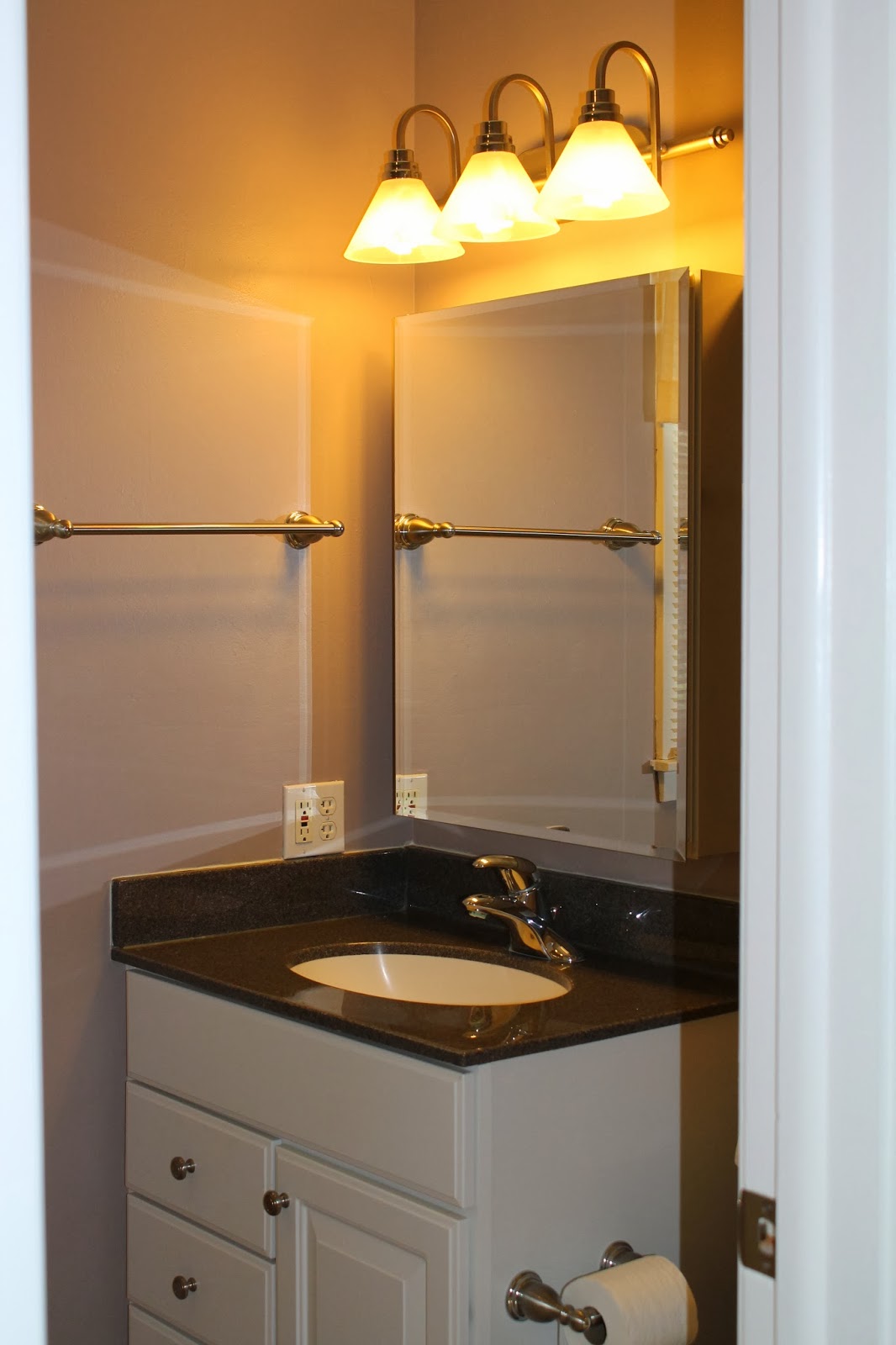 Ella Bella Bea & Flo