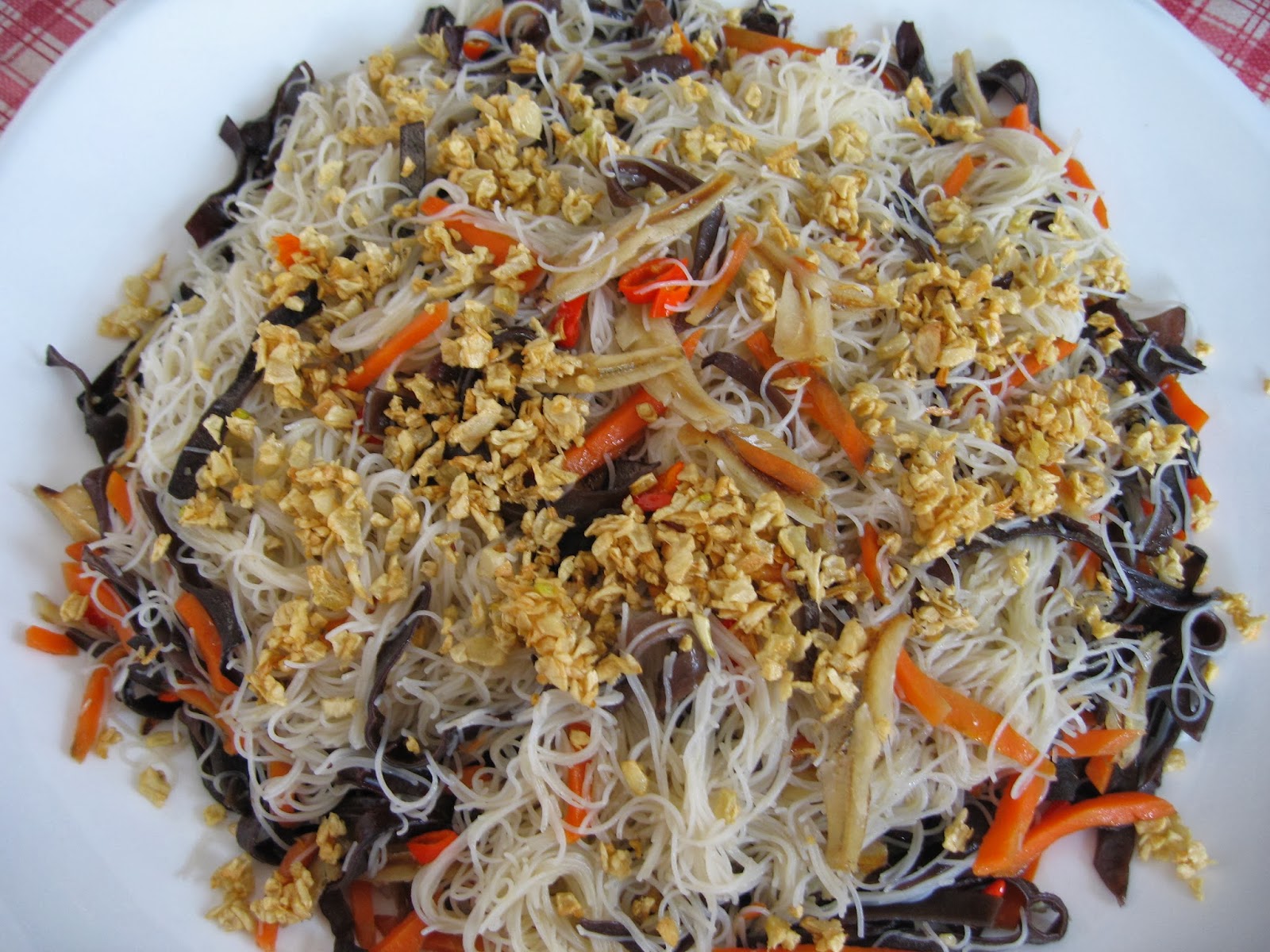 Sumptuous Flavours: Stir-fried Vermicelli With Black Fungus