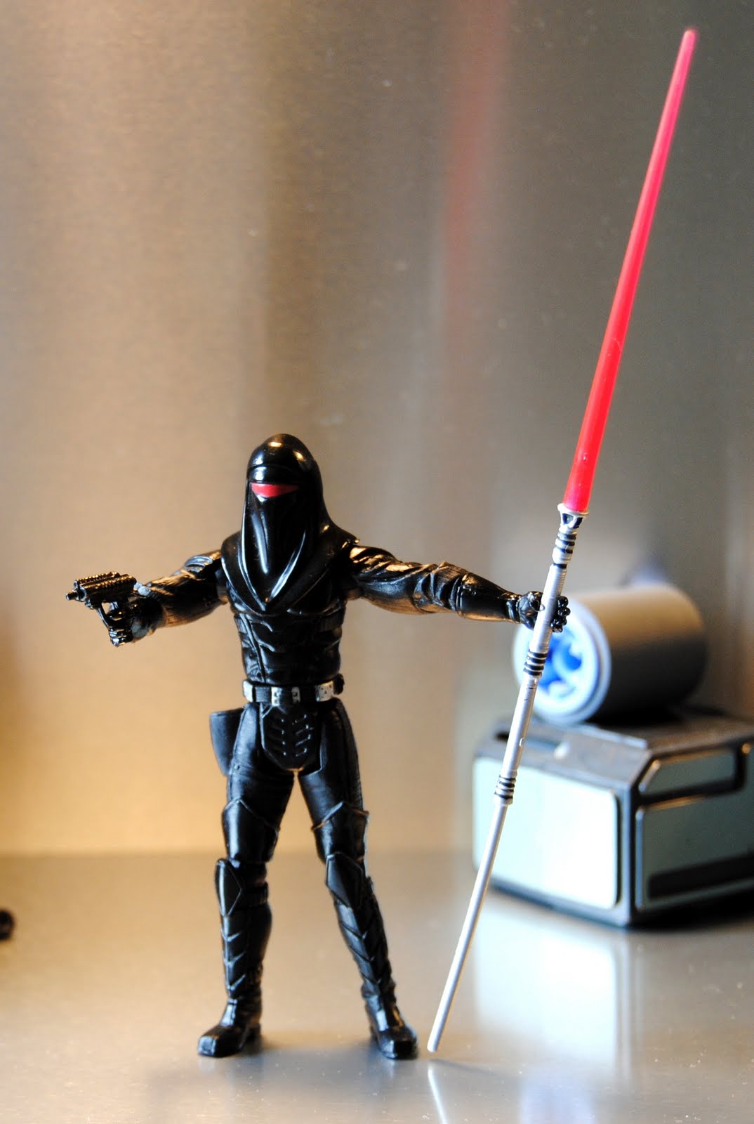 ACTION FIGURE EMPIRE: Shadow Guard: Jumping At Shadows!