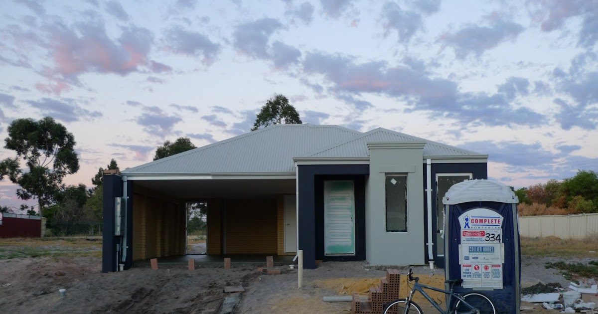 Bluhaus: Concrete Hardstand