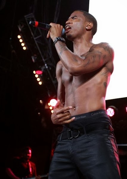 Celeb Saggers: Trey Songz Shirtless & Sagging