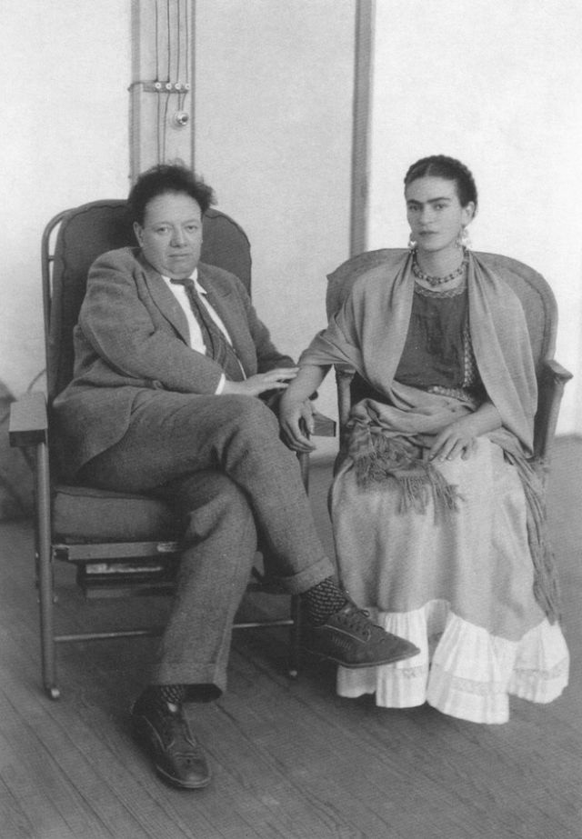 40 of the Sweetest Candid Photographs of Frida Kahlo and Diego Rivera ...