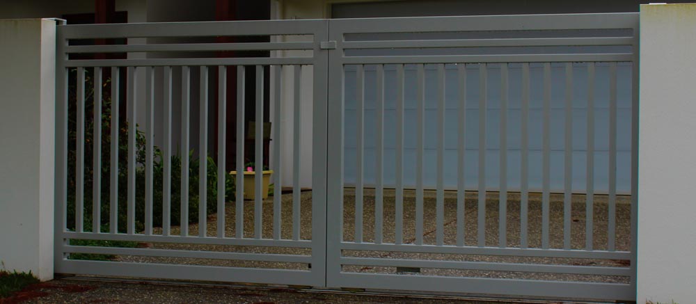 Alligator Gates And Panels Service In Ipswich: sliding gates ipswich