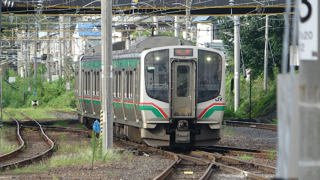 Blair's 鐵道攝影: JR東日本 E721系電聯車