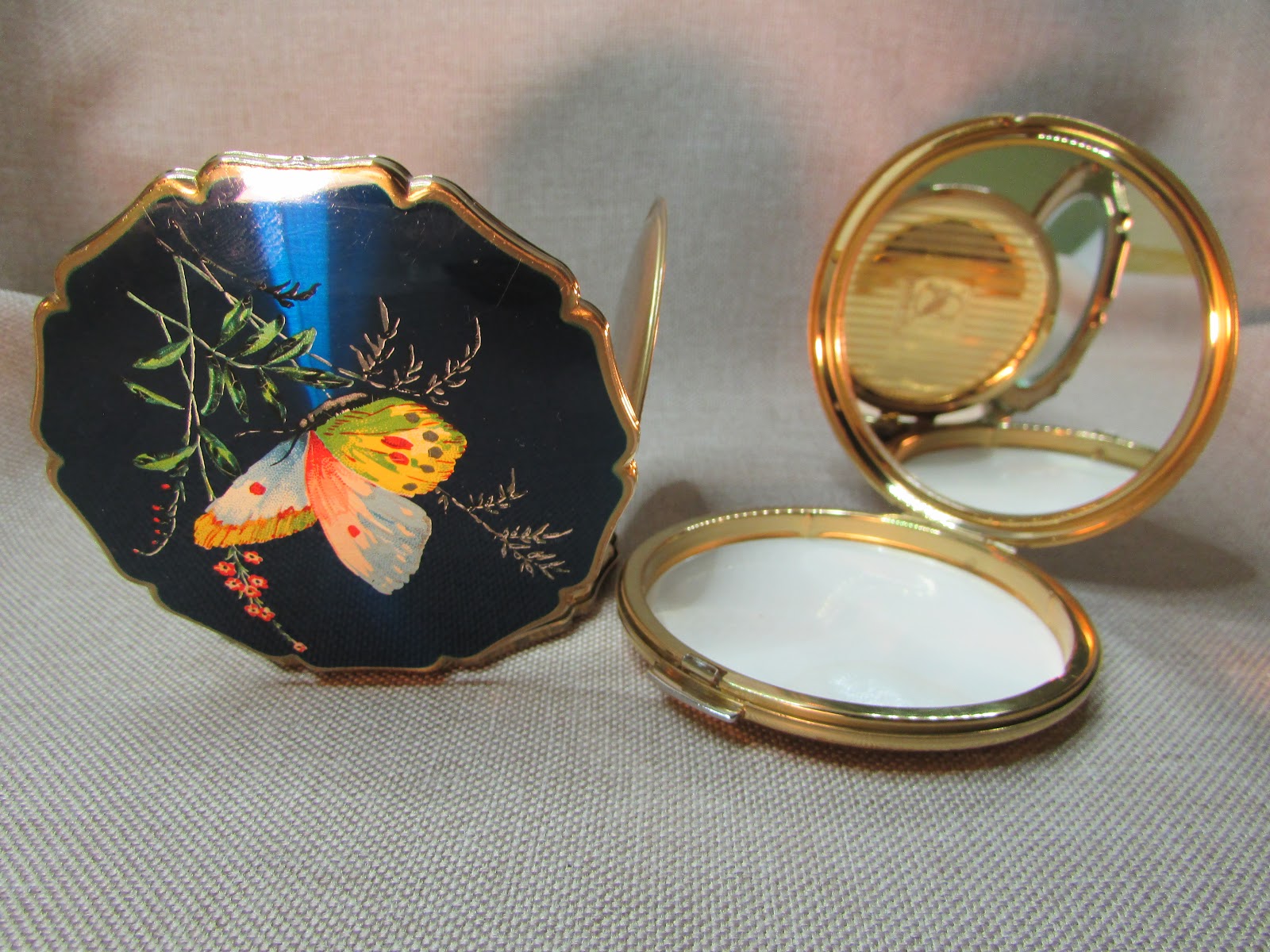 STRATTON BUTTERFLY COMPACTS