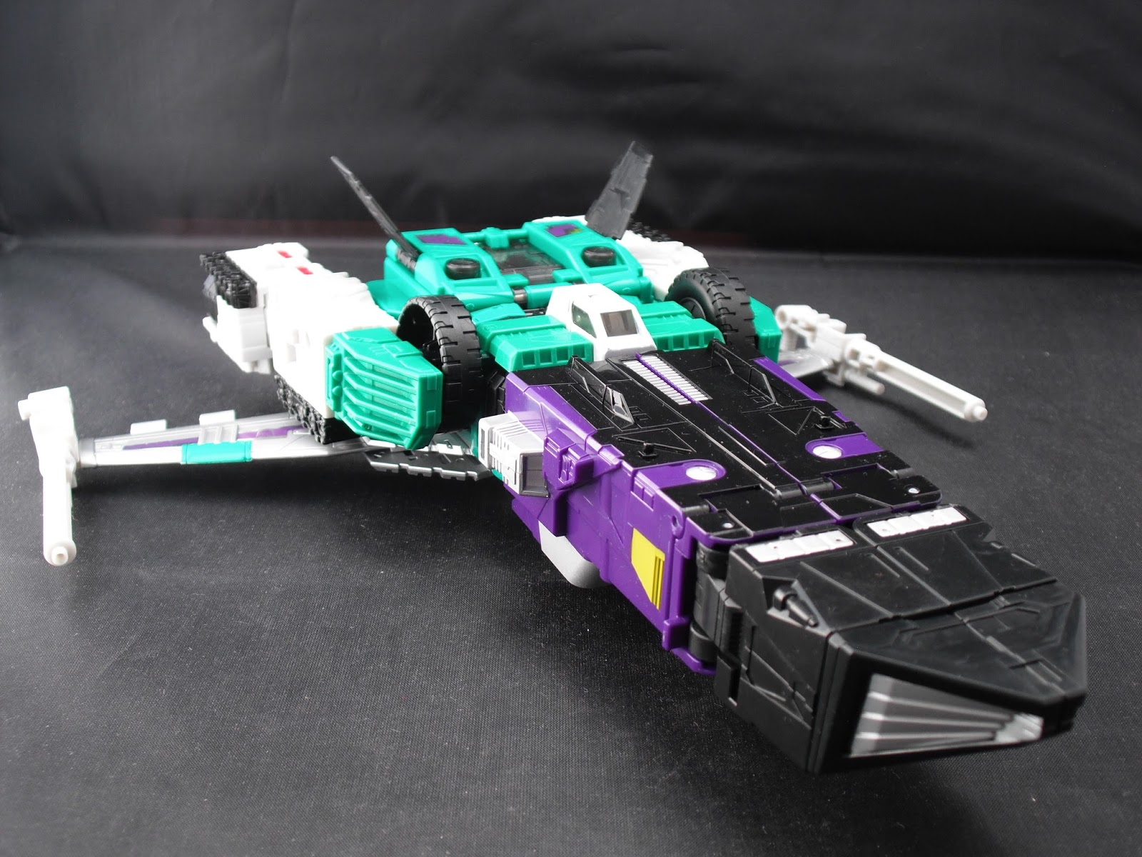 The HEXdidn't... TransFormers Collection Blog: Titans Return Sixshot ...