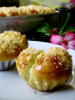 HESTI'S KITCHEN : yummy for your tummy: Roti Pandan