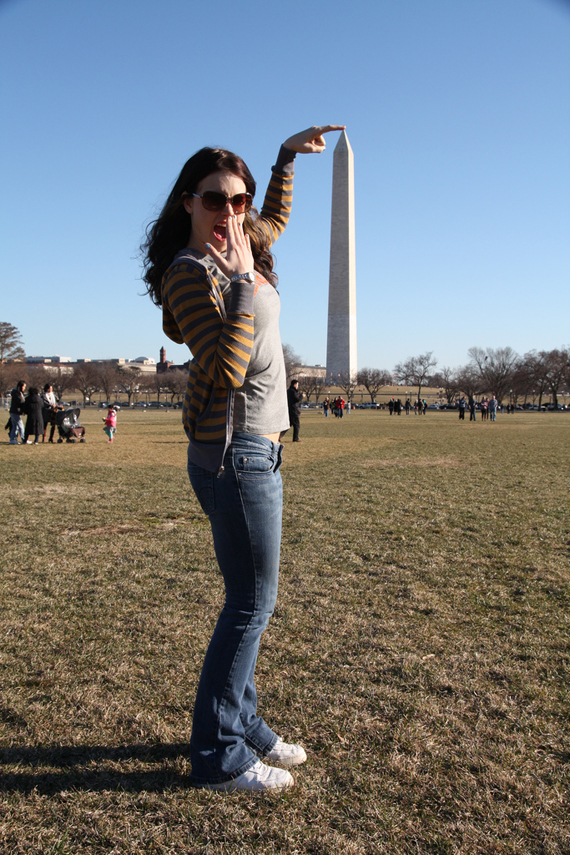 Create Cool Photos: Forced Perspective Photography Ideas And Techniques