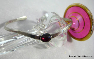 Selling Vintage Jewelry On eBay and Etsy: 5 Reasons To Watermark Your ...