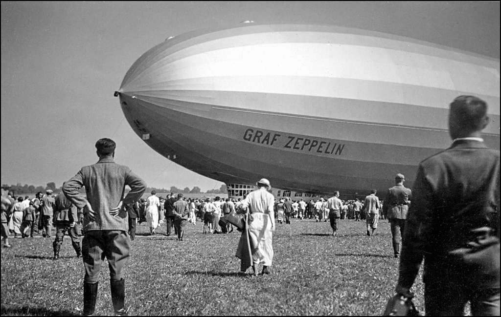 Vintage Photos of “Graf Zeppelin” LZ127 From the 1930s ~ Vintage Everyday