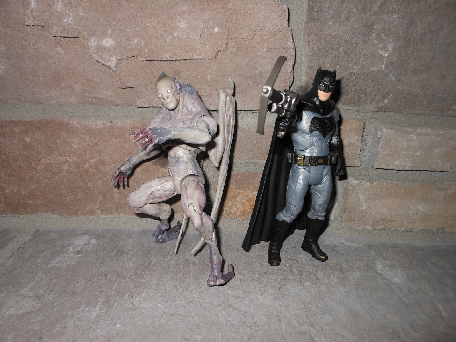Emperor Dinobot's giant Batman figure database and review site!: DC ...