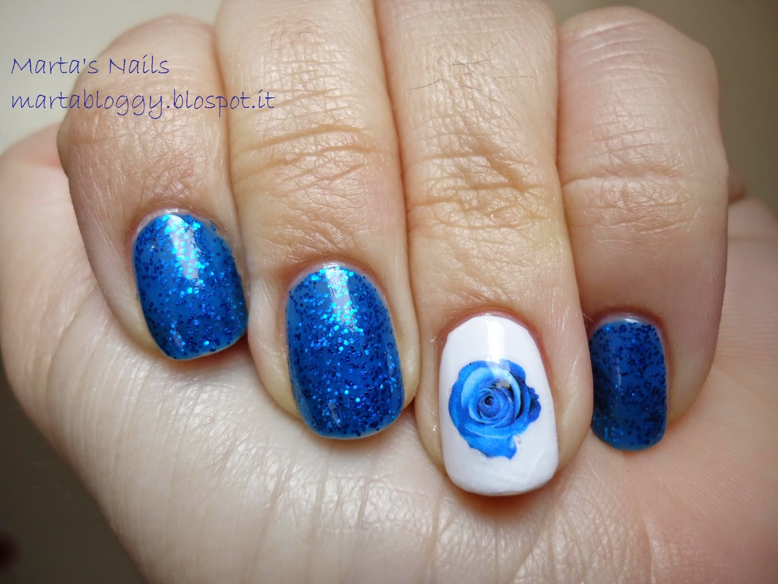 Marta's Nails: 72: "jewels in the pool" essence + blue rose