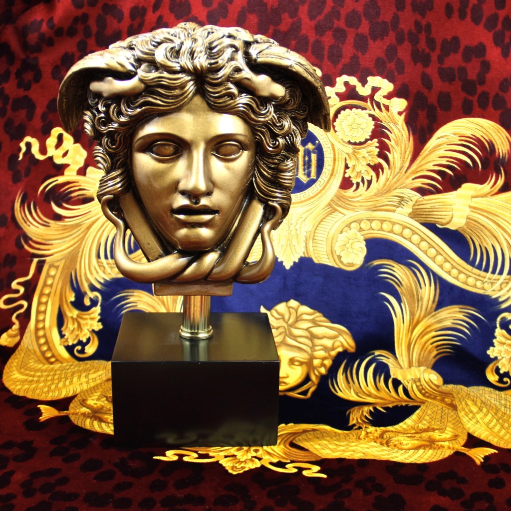 History Of Versace Head Logo Fashionweekly On Fow24news FOW 24 history-of-versace-head-logo-fashionweekly-on-fow24news-fow-24