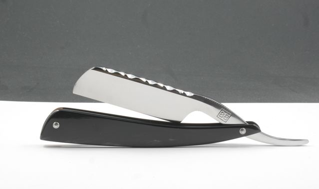 A Razors Tale: Custom Straight Razors