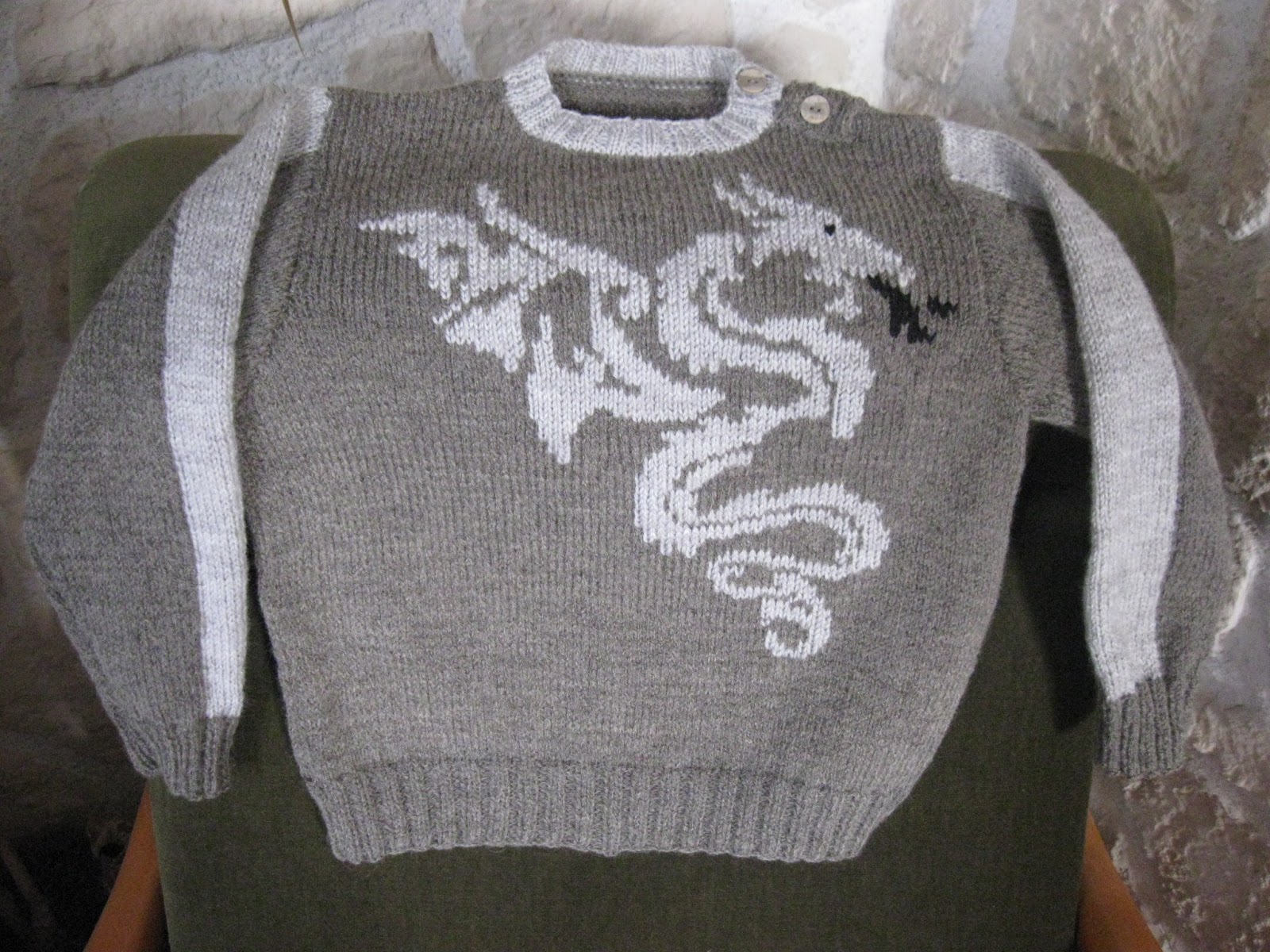 les créations de Pajo: Pull dragon