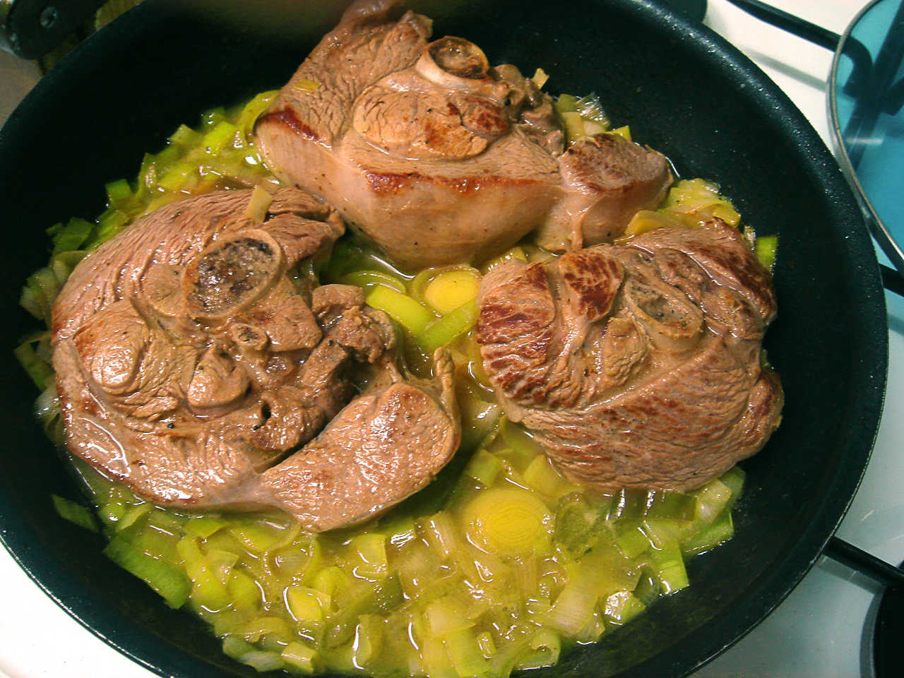 A Casa da Vidazinha: Perna de Peru Fatiada com Molho de Mostarda e Limão