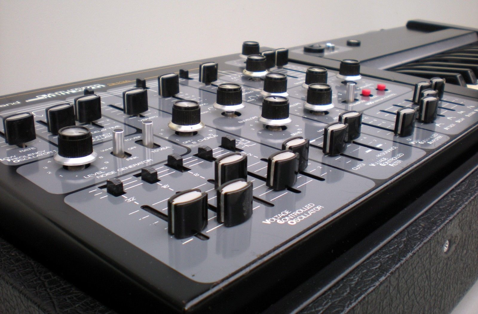 MATRIXSYNTH: Custom 2 Octave Roland SH-3A Monophonic Synthesizer Keyboard