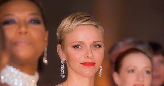 Queens of England: Charlene channels her film star side