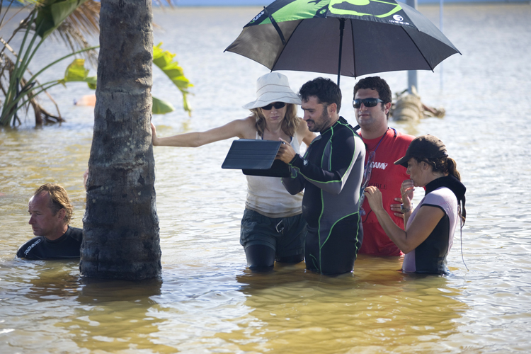 NAOMI WATTS steandric BLOG: [Article] Behind The Scenes On The Impossible