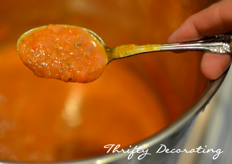 Thrifty Decorating: Homemade Spaghetti Sauce. . . . super easy!