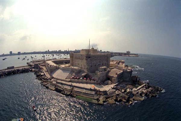Travel to Egypt: Submerged monuments in Alexandria