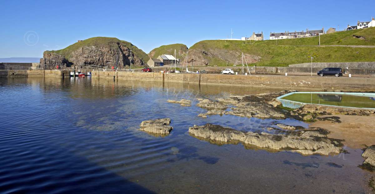 Dougie Coull Photography: Portknockie, Morayshire