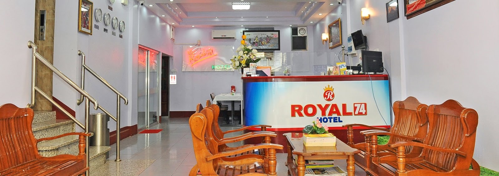Royal 74 Hotel