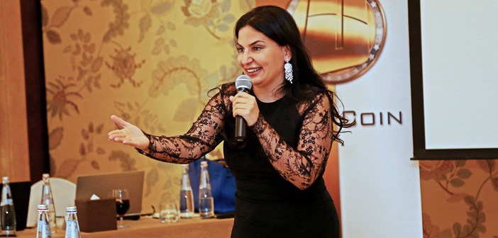 BUSINESS FROM HOME: RUJA IGNATOVA, FUNDADORA Y CEO DE ONE COIN