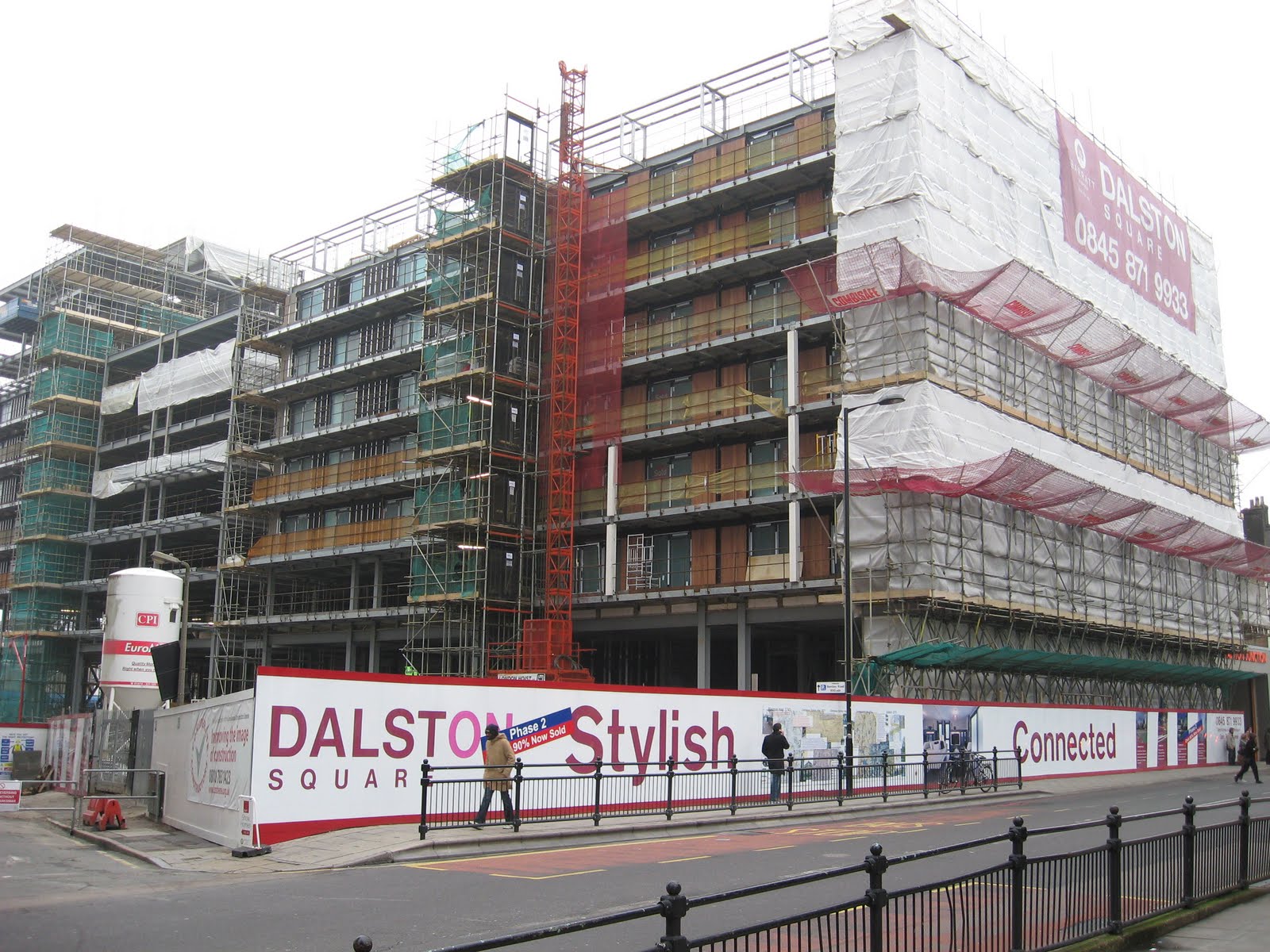 OPEN Dalston: Barratt Dalston Square Phase 2 - 90% sold