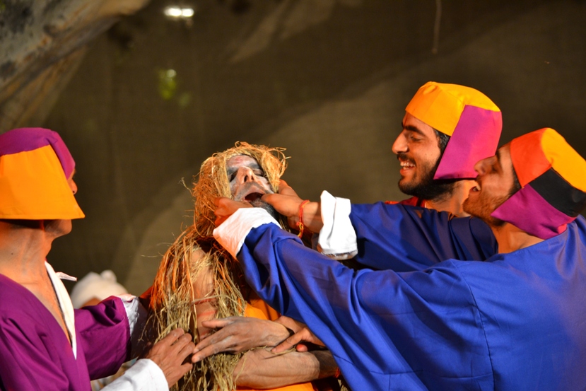 Search Kashmir: April 2013