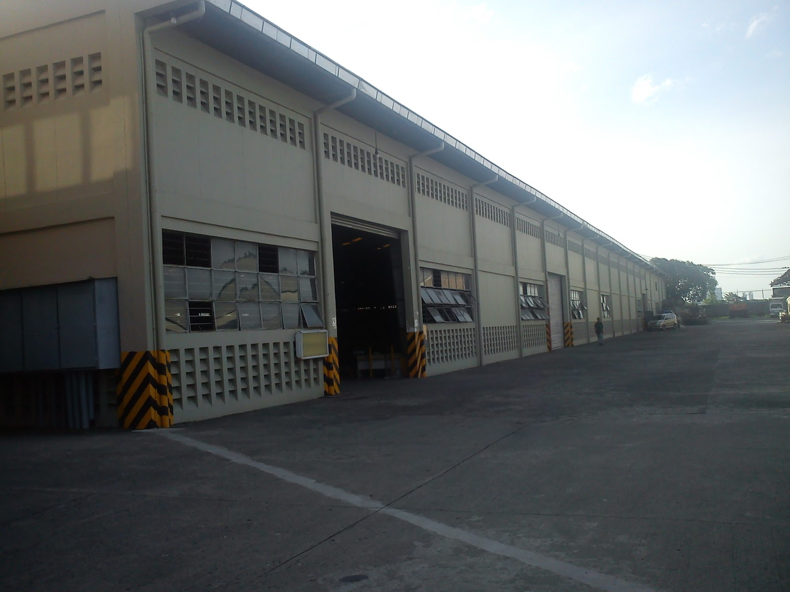 The Investor's Nook: For Lease - Warehouse and Office Building ...