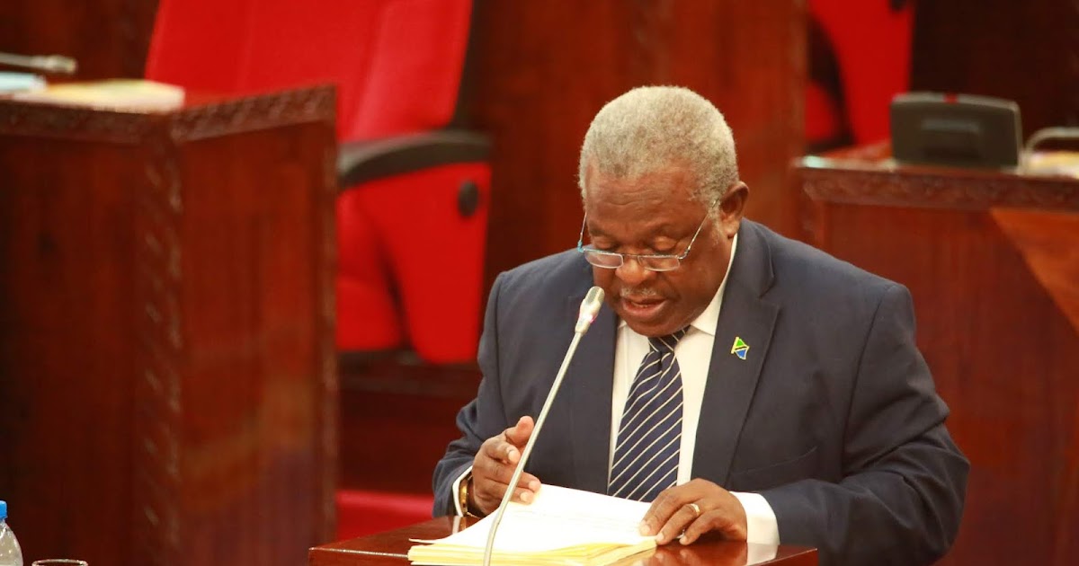 WAZIRI MKUCHIKA AWASILISHA BUNGENI MAKADIRIO YA MATUMIZI YA FEDHA KWA ...