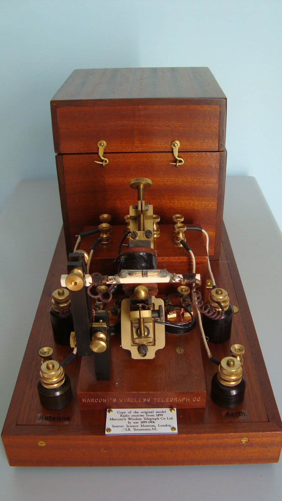 LA STANZA DEI BACHI: Ricevitore a coherer Marconi's Wireless Telegraph