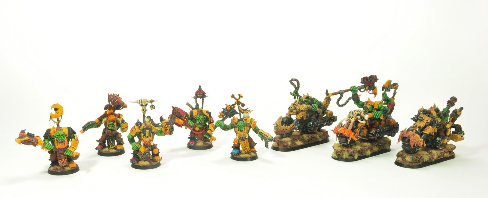 Showcase: Bad Moon Orks by FruitBear - Tale of Painters