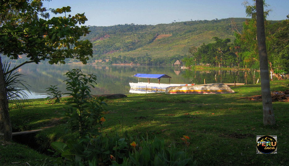 Laguna Azul o Lago Sauce | San Martín, PerúPeruvian Inca