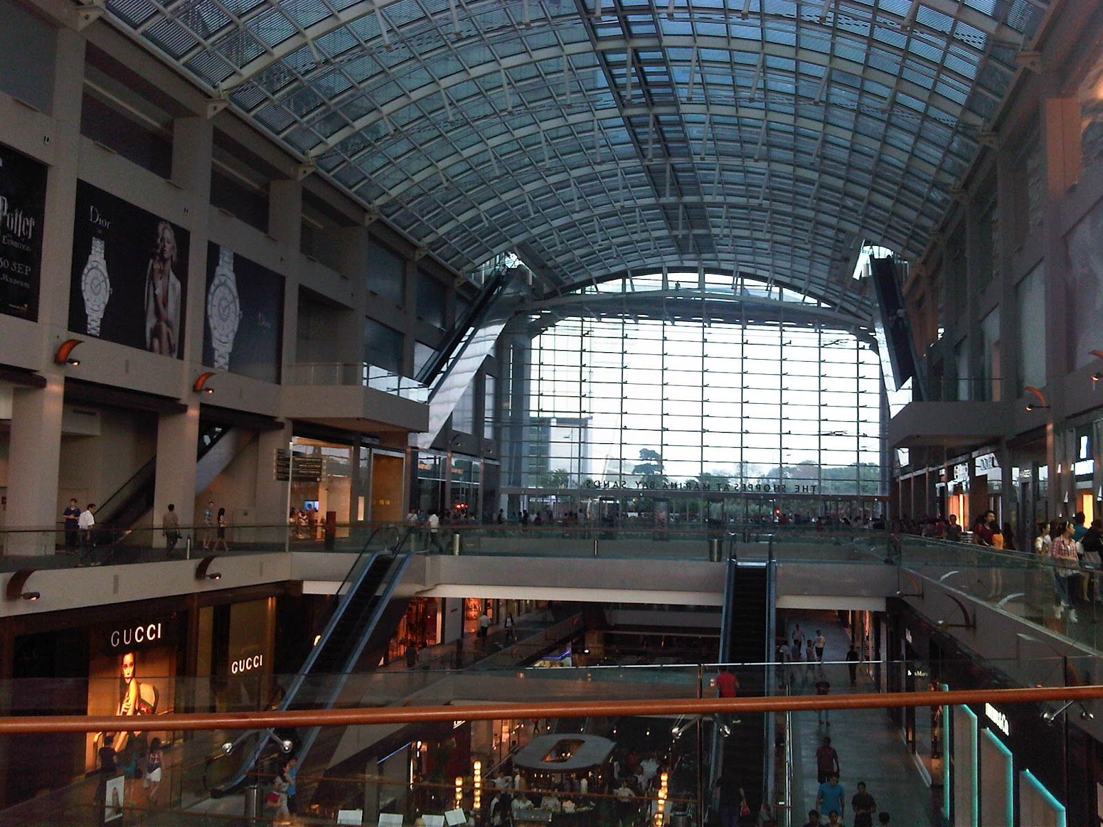 Regin's Realm: Singapore Redux: The Shoppes at MBS