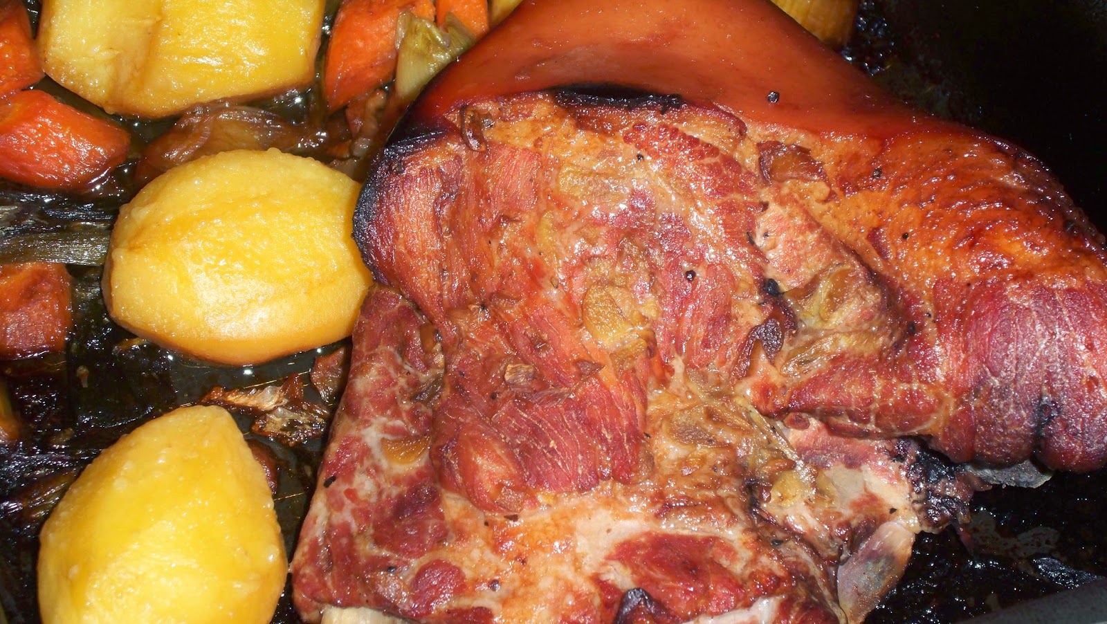 Delicii pentru toti...: CAP DE PIEPT DE PORC LA CUPTOR