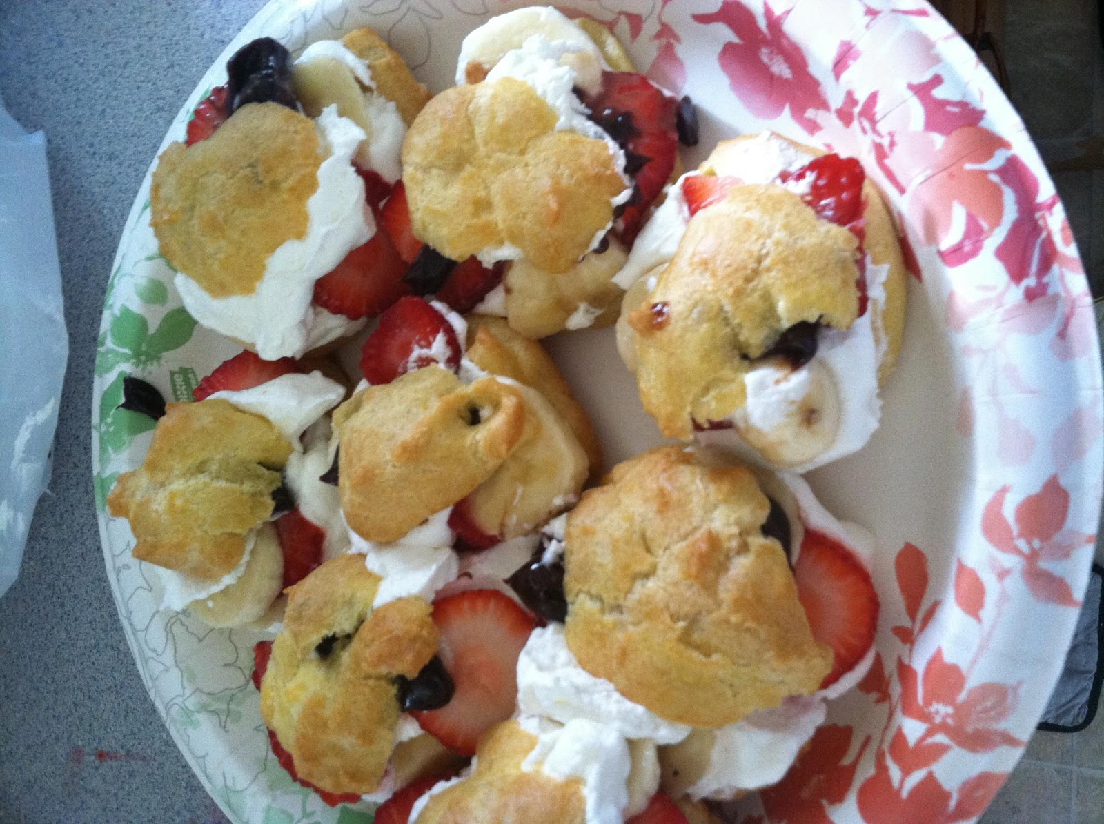 Shay's Place: Banana Split Cream Puffs