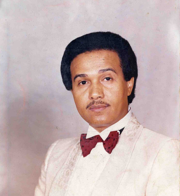 ƮᏲҾ дևծιστøρία.: Mohammed Abdou: The Arabs' Singer (Saudi Arabia's ...