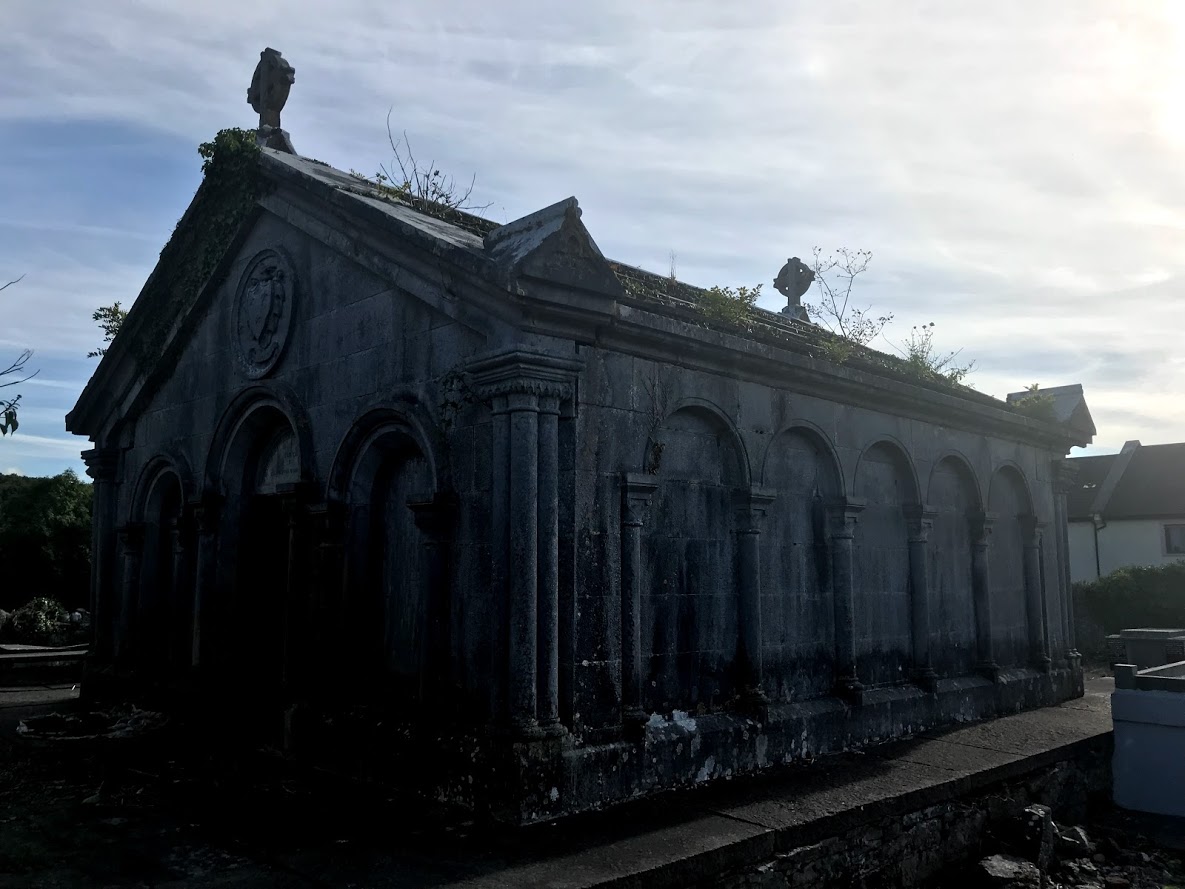 Patrick Comerford: Saint Senan’s Church and the curious Vandeleur ...