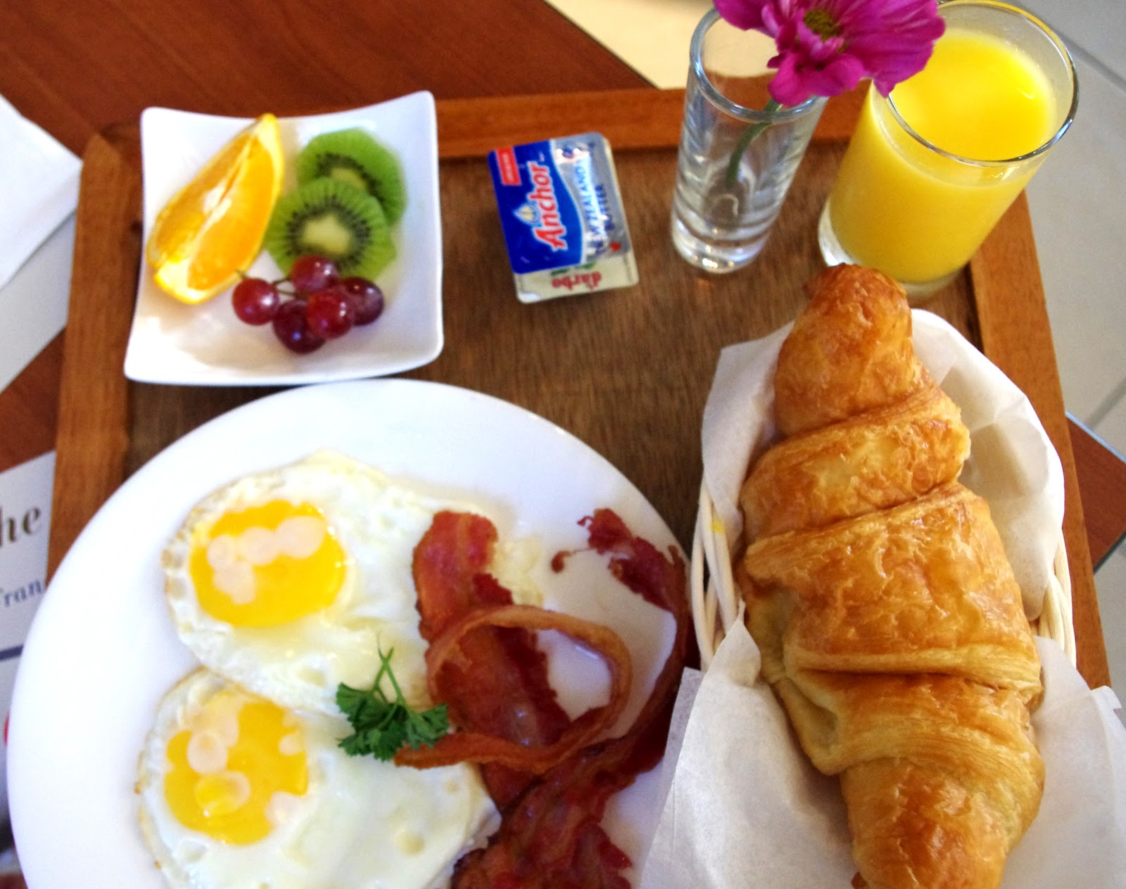 What Mary Loves: Birthday Breakfast at 7AM