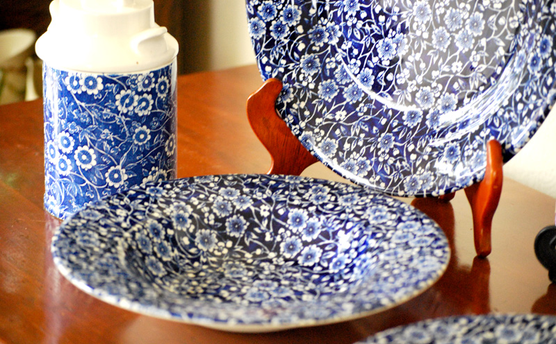 The Copycat Collector: COLLECTION #60: Calico Pottery