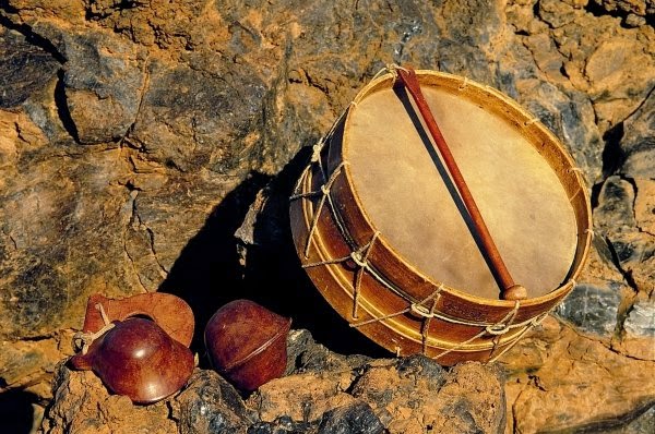 ENTRE CHACARAS Y TAMBORES: La importancia de los instrumentos ...