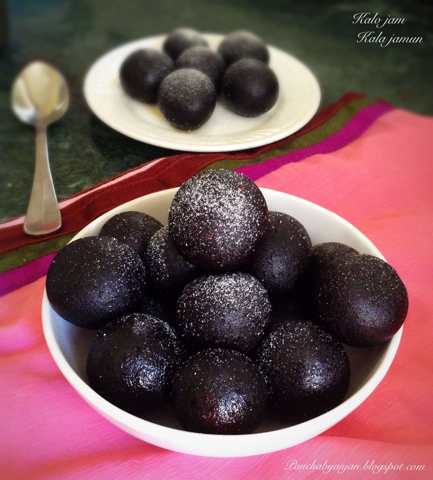 Panchabyanjan: Kalo jaam | kala jamun